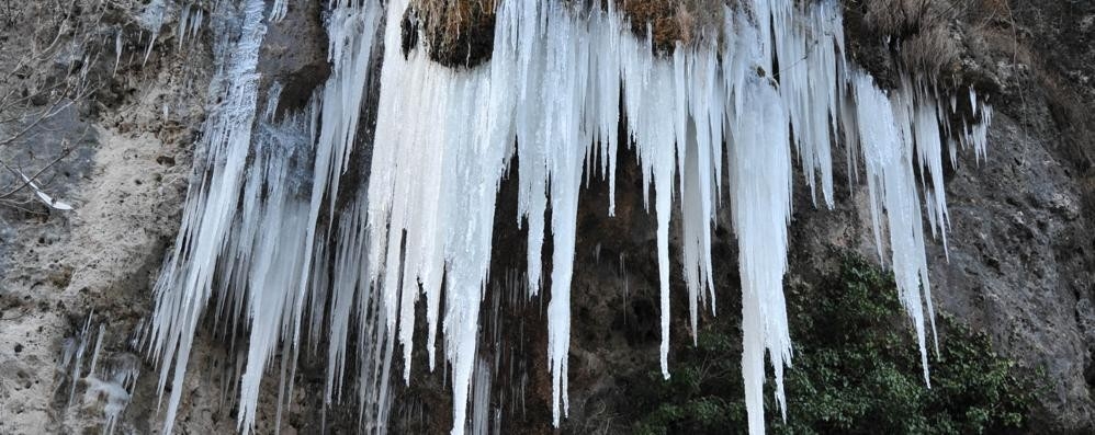 Grotte di Valganna: là dove il ghiaccio disegna delle poesie - La ...