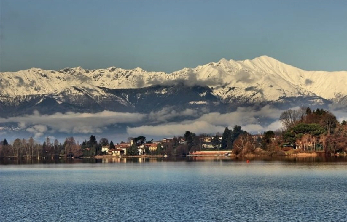 La foto del giorno - Lago di Monate - La Provincia Di Varese