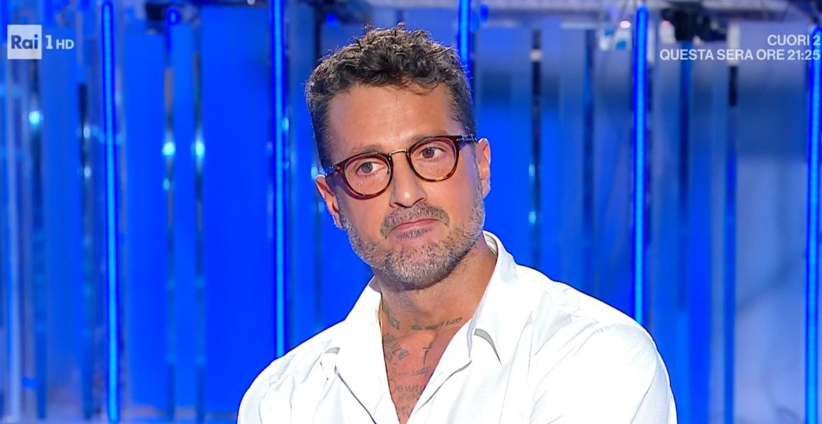 Corona porta “Falsissimo” a teatro e ricorre contro l’ordinanza ...