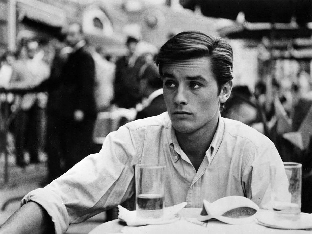 Alain Delon, l’ultimo addio: il leggendario attore francese si spegne a 88 anni - La Provincia ...