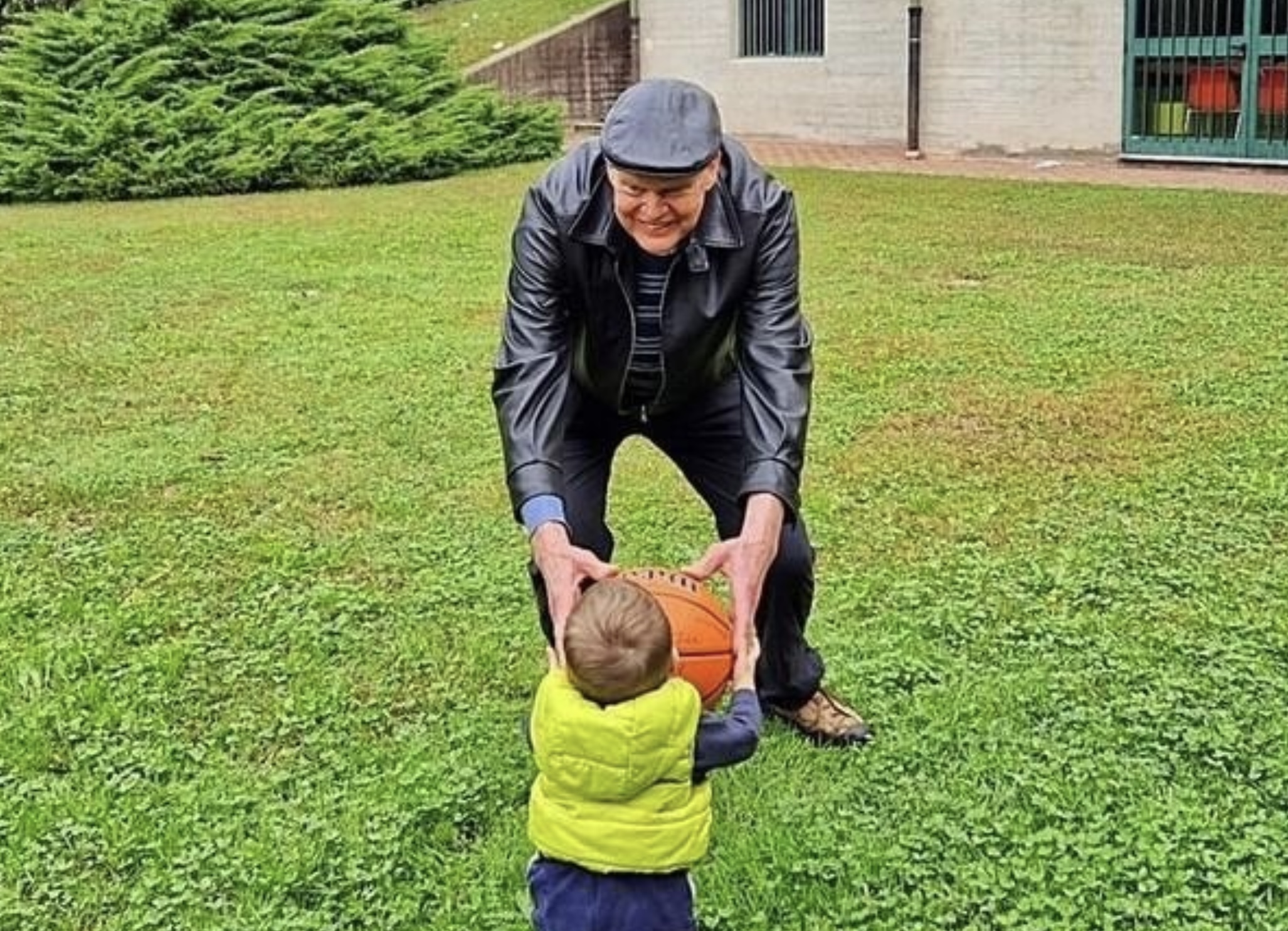 La leggenda del basket, Bob Morse, parla ai giovani al Villaggio del ...