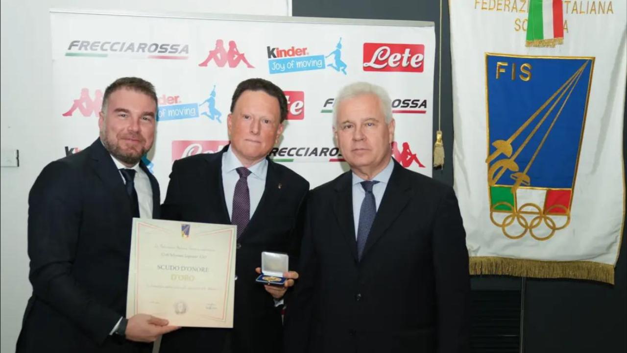 Al Club Scherma Legnano lo scudo d’Onore d’oro, il massimo ...