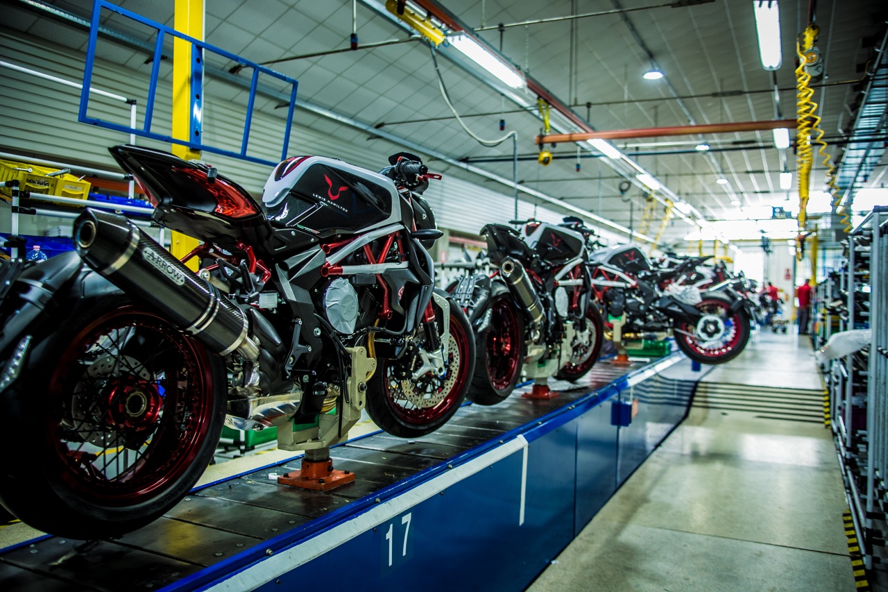 MV Agusta torna sotto il pieno controllo di Art of Mobility: Luca ...