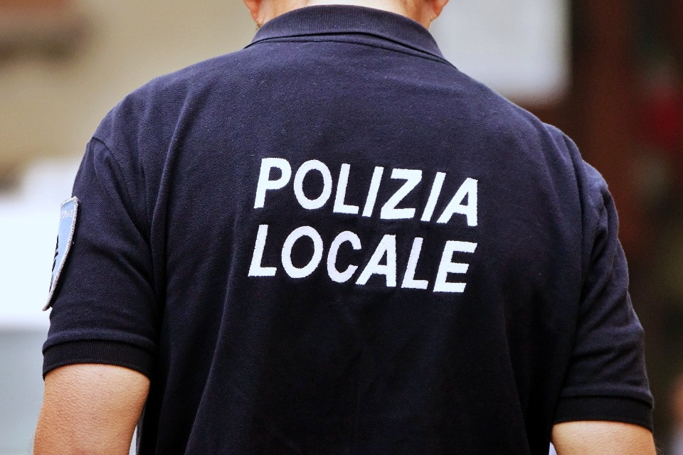 Scontro tra auto e moto a Uboldo: grave un giovane motociclista - La ...