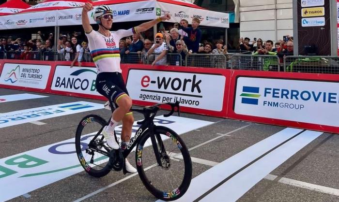Pogacar imprendibile: domina la Tre Valli Varesine 2025 - La Provincia Di Varese
