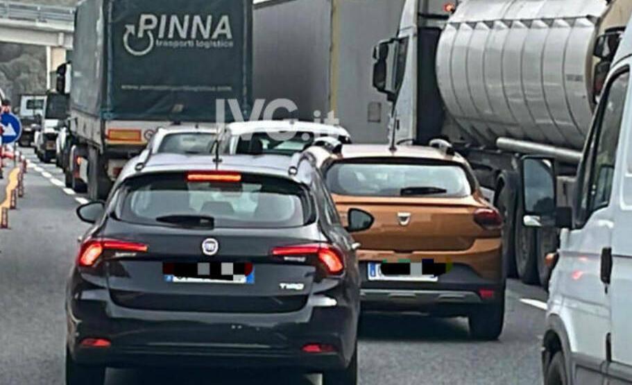 Autostrada dei laghi, tamponamento a Castellanza: traffico in tilt in ...
