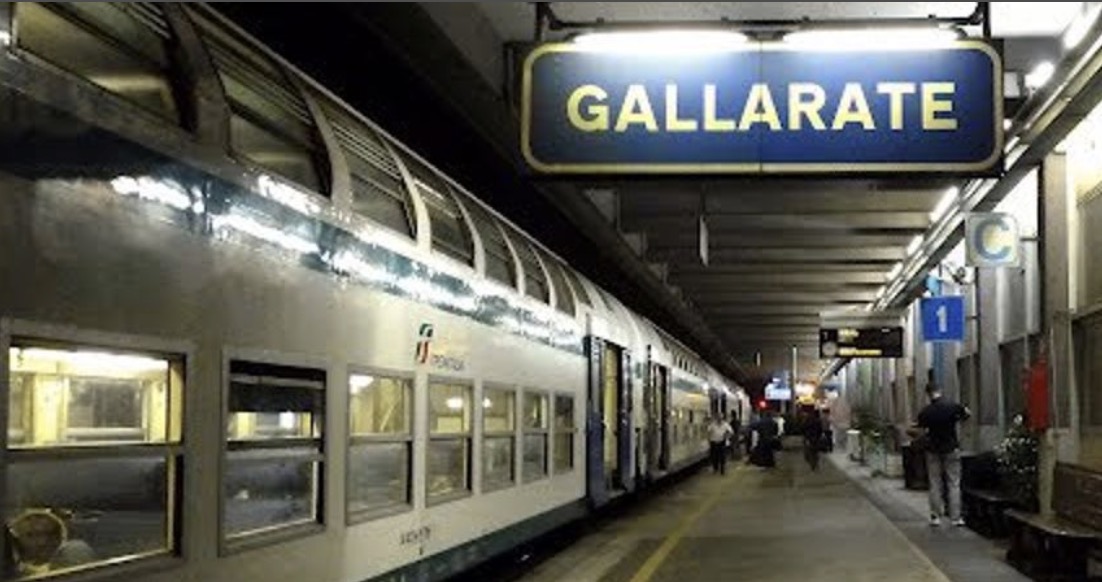 Gallarate, stazione vandalizzata nella notte: vetrate infrante, locali ...